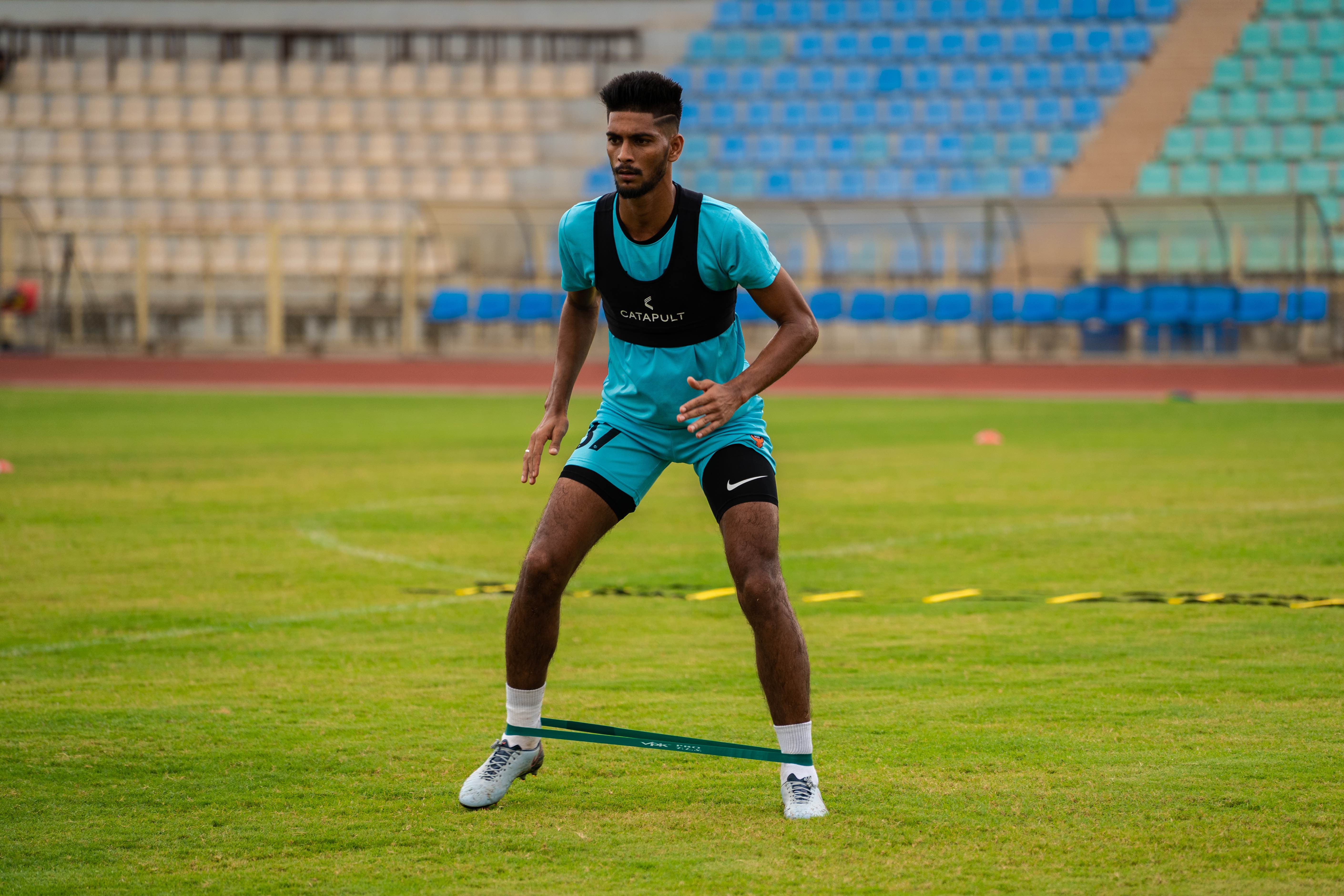 A new look for FC Goa as defender Mohammad Ali extends contract ...