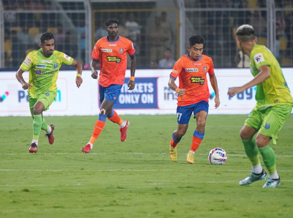 FC Goa reclaims top spot with a feisty 1-0 victory over Kerala Blasters FC - Football Counter